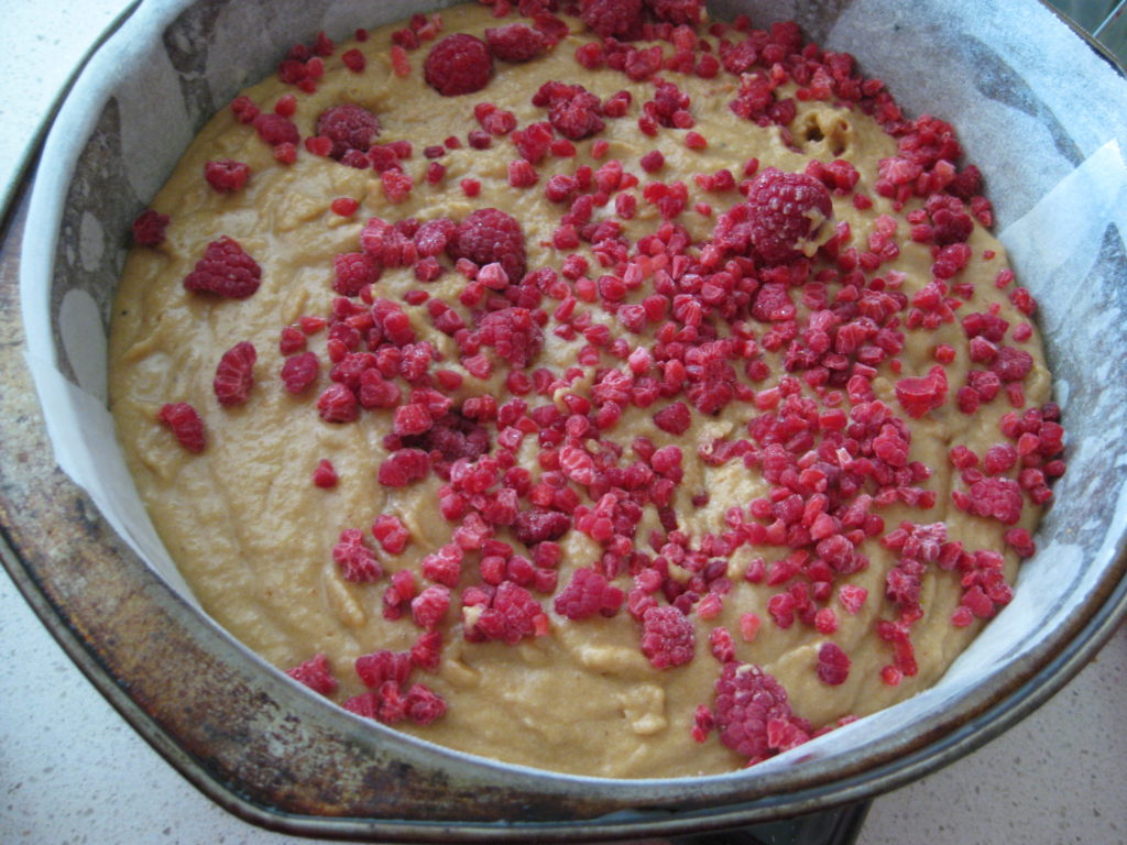 Grain Free Banana & Raspberry Cake | Grain Free Living